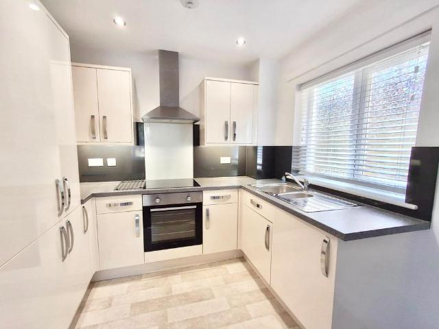 2 bedroom apartment to rent