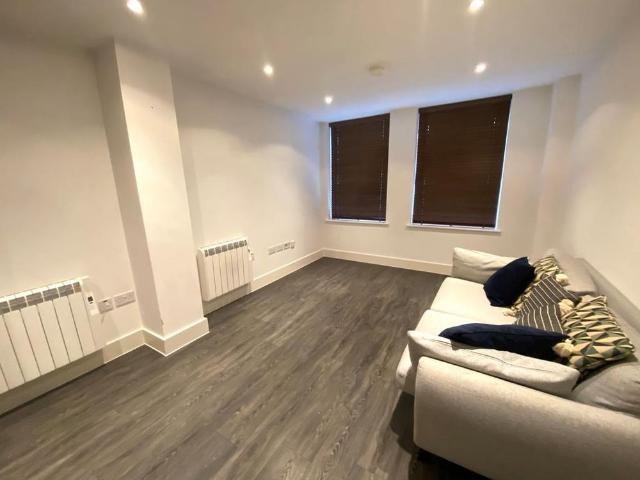2 bedroom apartment to rent