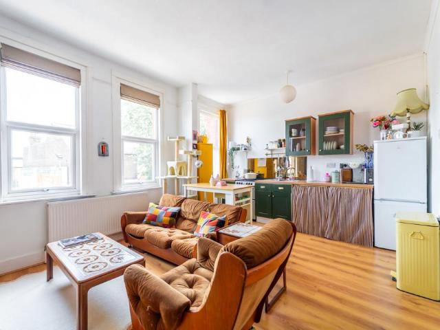 2 bedroom apartment to rent