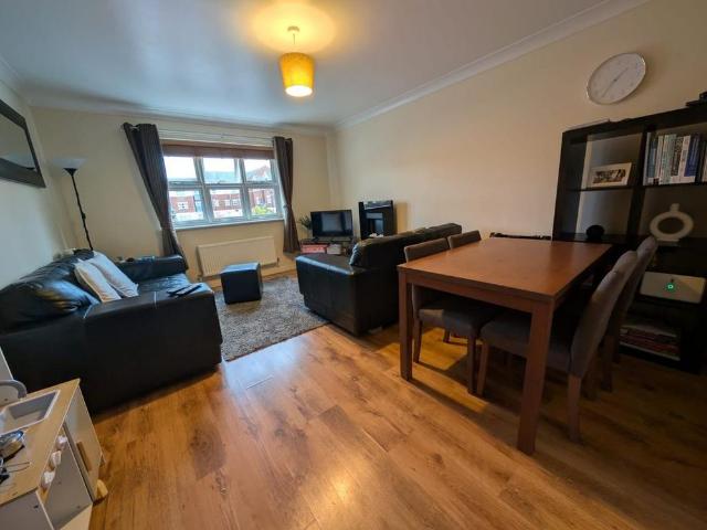 2 bedroom apartment to rent