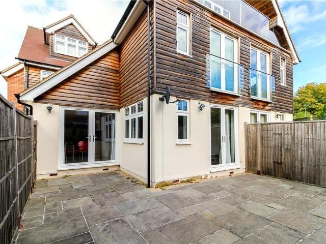 2 bedroom apartment to rent