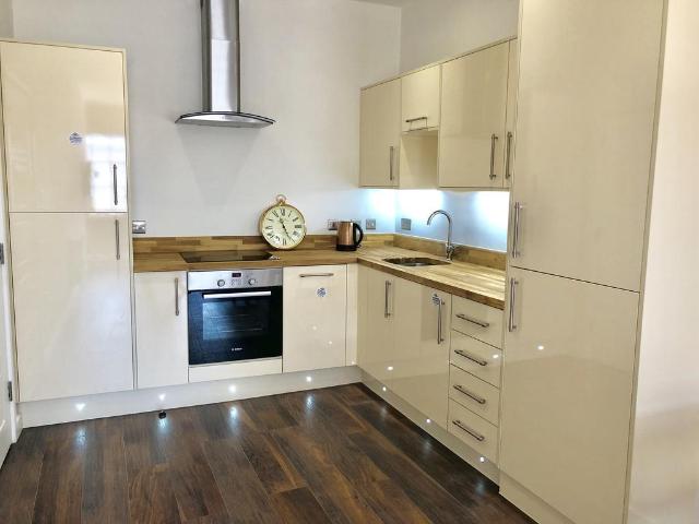 2 bedroom apartment to rent