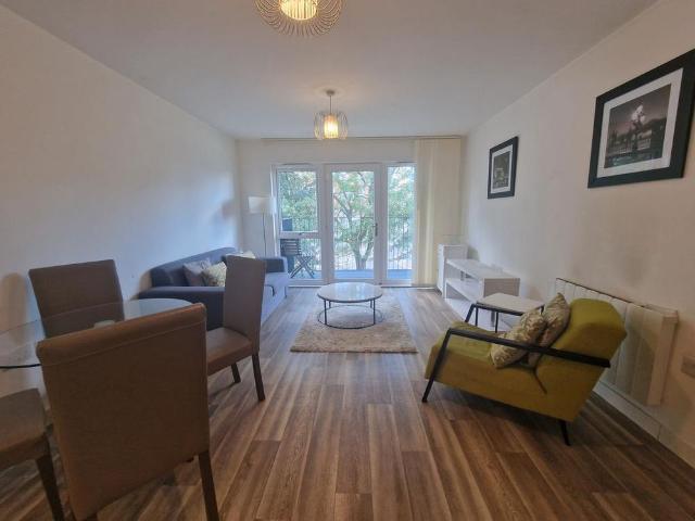 2 bedroom apartment to rent