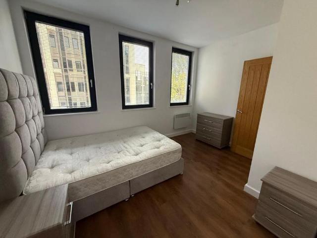 2 bedroom apartment to rent
