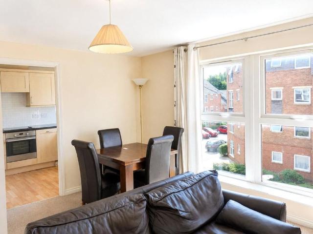 2 bedroom apartment to rent