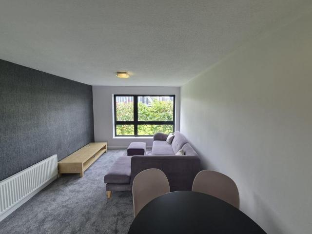 2 bedroom apartment to rent