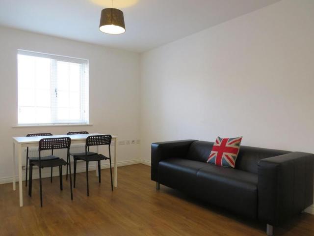 2 bedroom apartment to rent