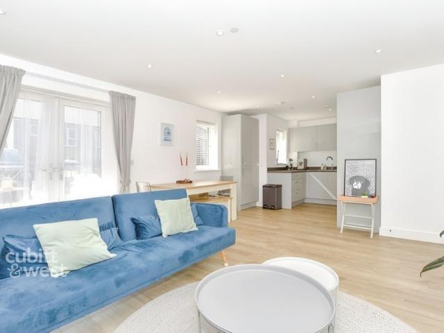 2 bedroom apartment to rent
