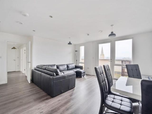 2 bedroom apartment to rent