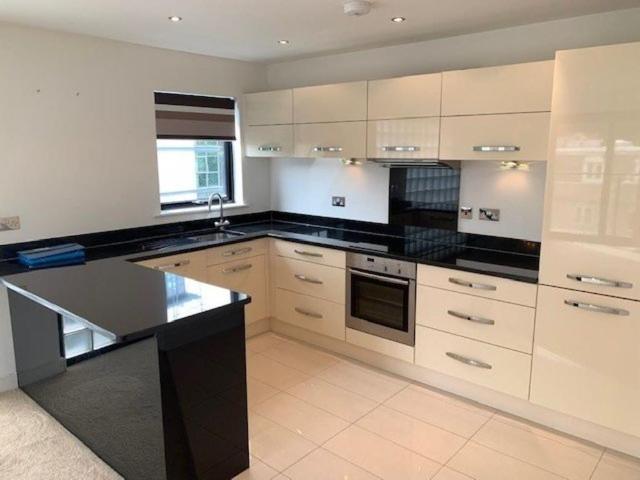 2 bedroom apartment to rent