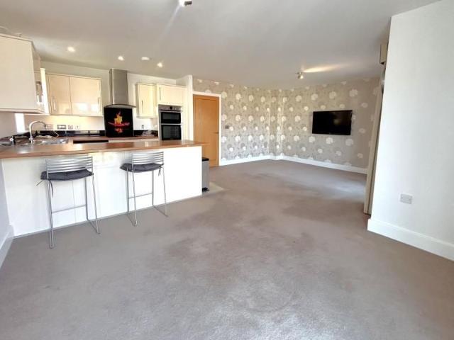 2 bedroom apartment to rent