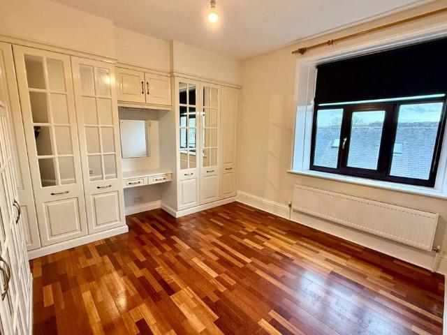 2 bedroom apartment to rent