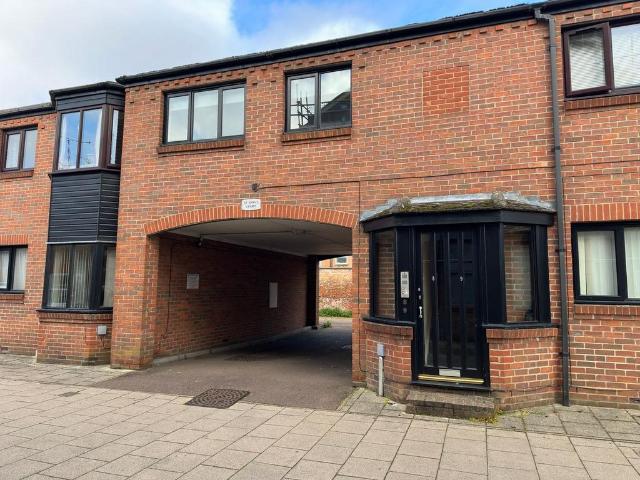 2 bedroom apartment to rent