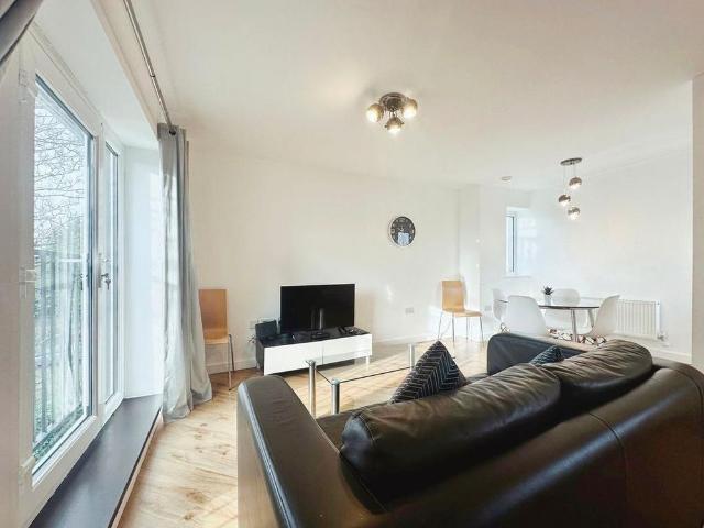 2 bedroom apartment to rent