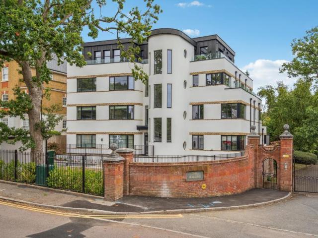 2 bedroom apartment to rent