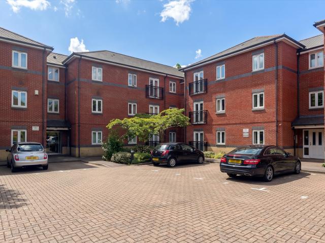 2 bedroom apartment to rent
