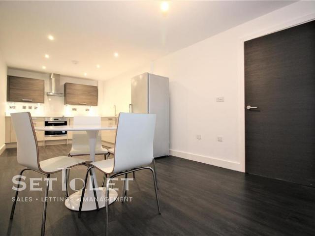 2 bedroom apartment to rent