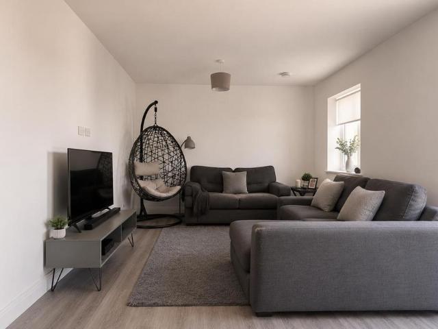2 bedroom apartment to rent