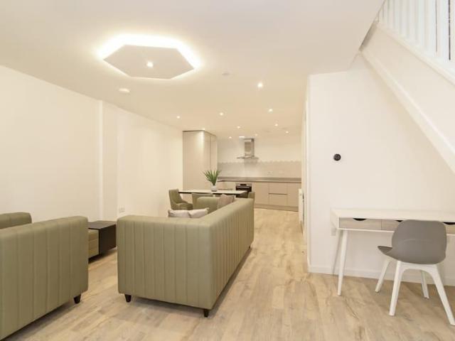 2 bedroom apartment to rent
