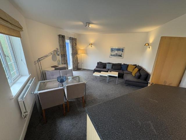 2 bedroom apartment to rent