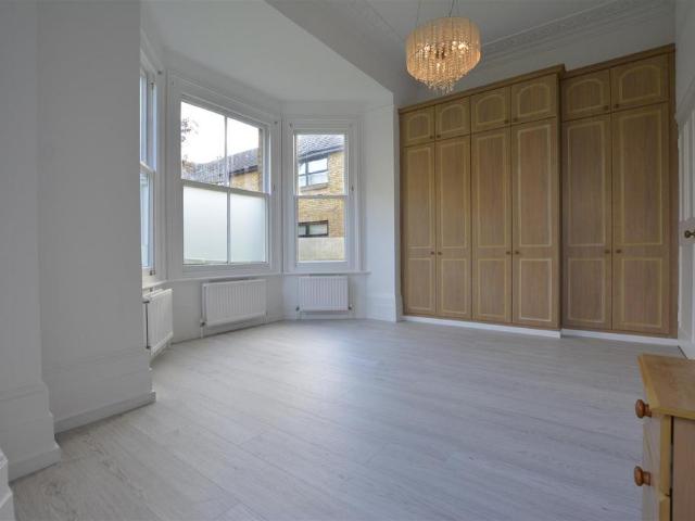 2 bedroom apartment to rent