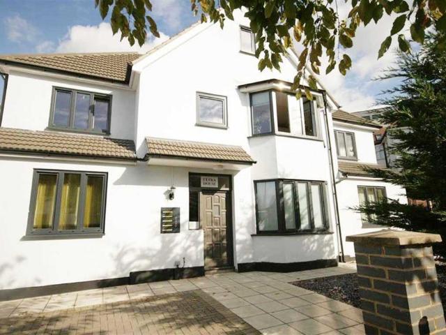 2 bedroom apartment to rent