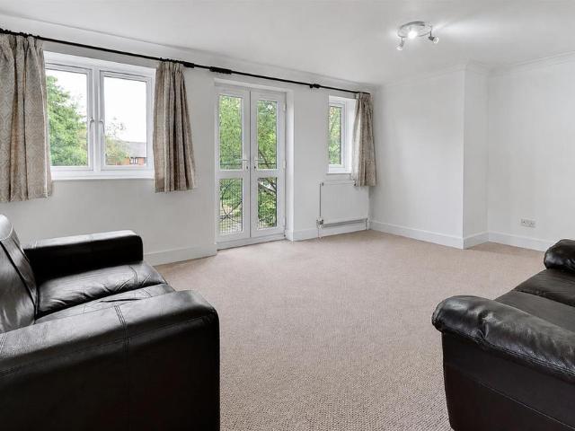 2 bedroom apartment to rent