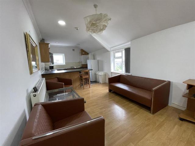 2 bedroom apartment to rent