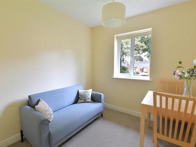 2 bedroom apartment to rent