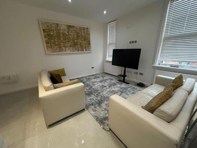 2 bedroom apartment to rent