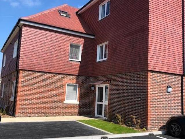 2 bedroom apartment to rent
