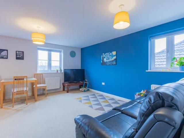 2 bedroom apartment to rent