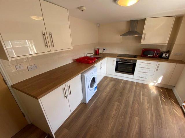 2 bedroom apartment to rent