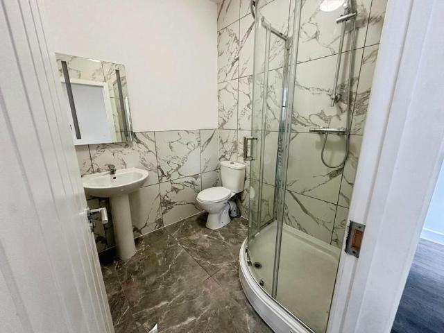 2 bedroom apartment to rent