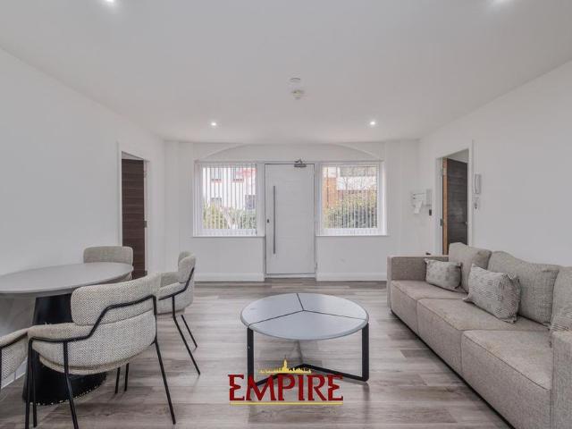 2 bedroom apartment to rent