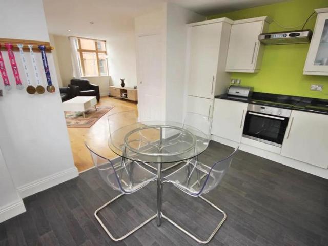 2 bedroom apartment to rent