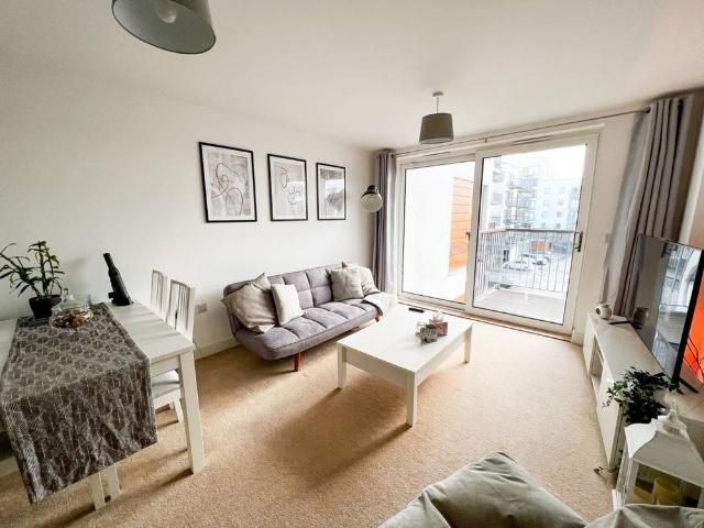 2 bedroom apartment to rent