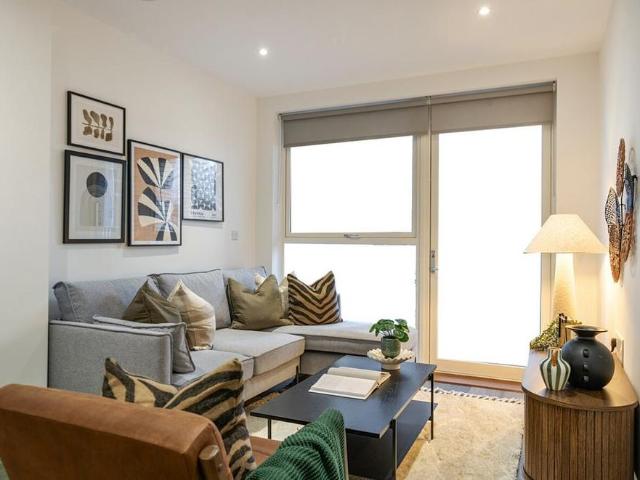 2 bedroom apartment to rent