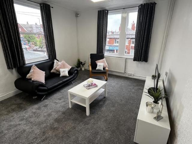2 bedroom apartment to rent
