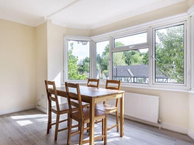 2 bedroom apartment to rent