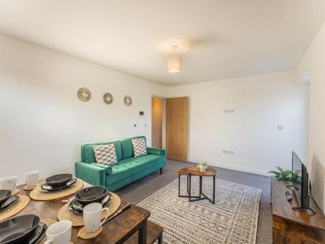 2 bedroom apartment to rent