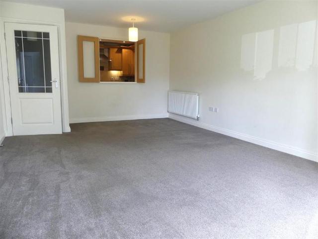 2 bedroom apartment to rent