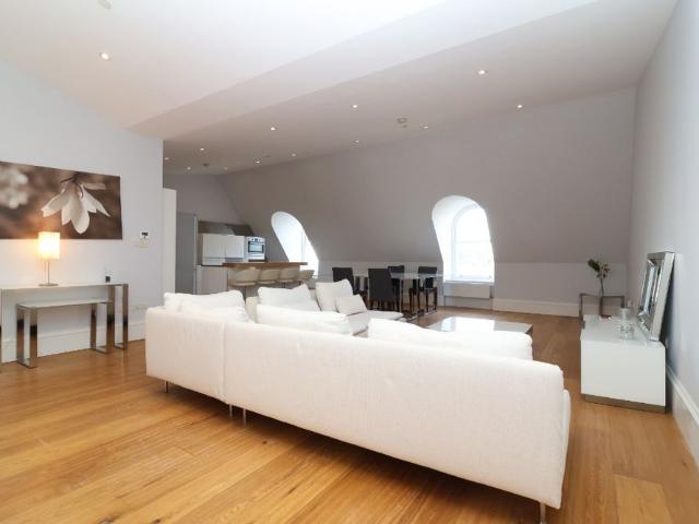 2 bedroom apartment to rent