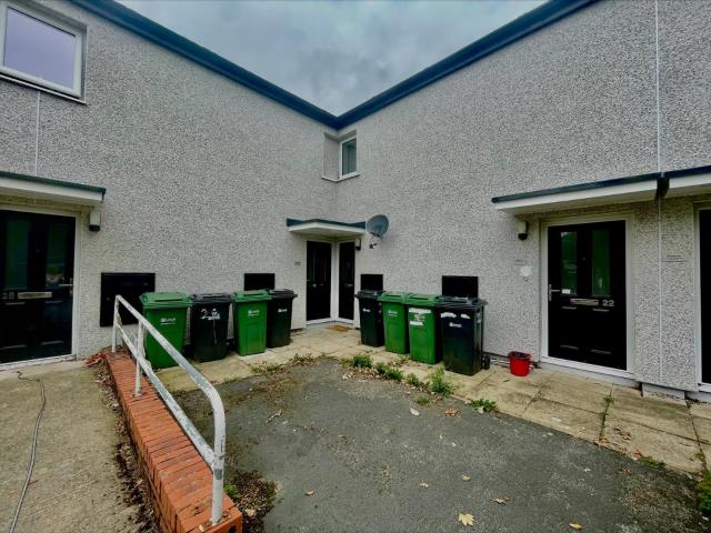 2 bedroom apartment to rent