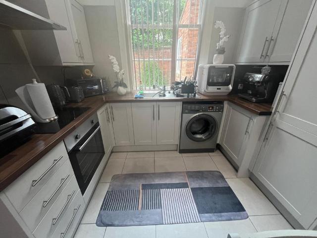 2 bedroom apartment to rent