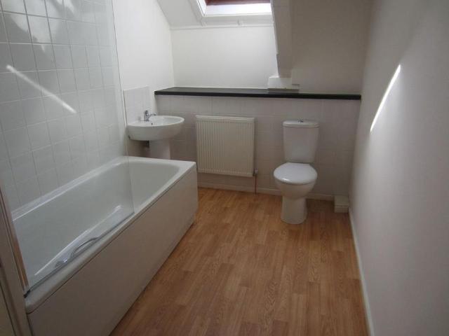 2 bedroom apartment to rent