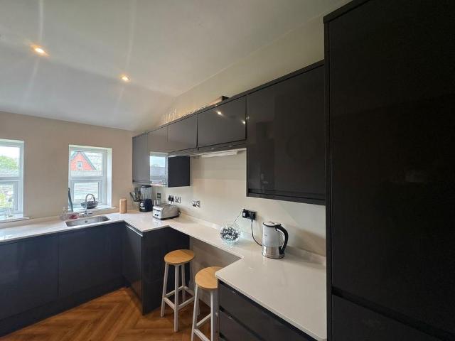2 bedroom apartment to rent