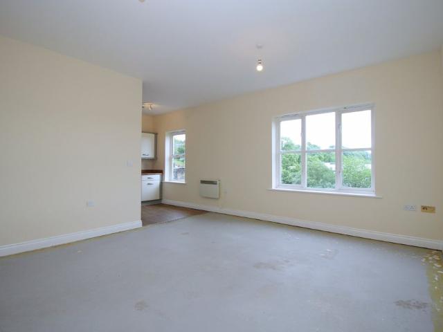 2 bedroom apartment to rent