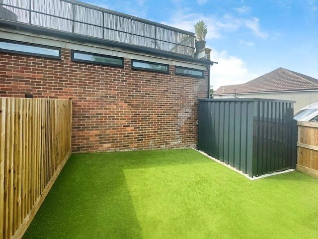 2 bedroom apartment to rent