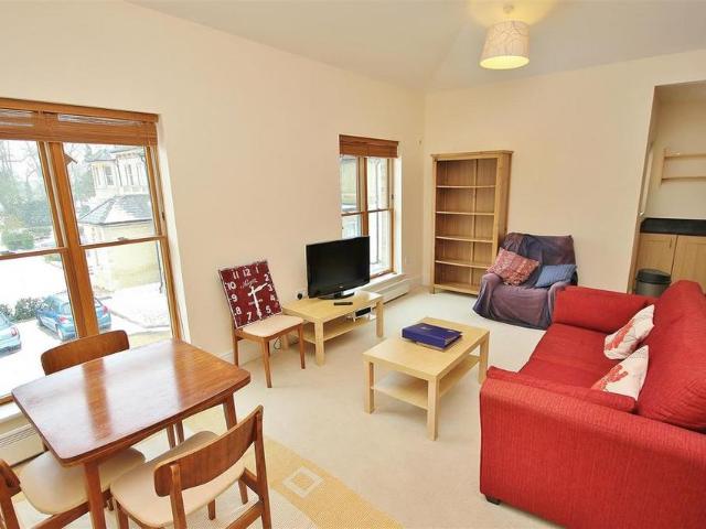 2 bedroom apartment to rent